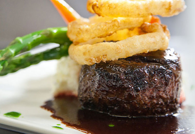 “Beautiful” at Roger Rocka’s (Dinner & Show) - Best Tours & Travel